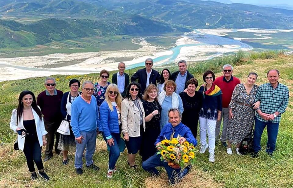 Natasha Lako dhe Mevlan Shanaj festojnë përvjetorin e pesëdhjetë të ...